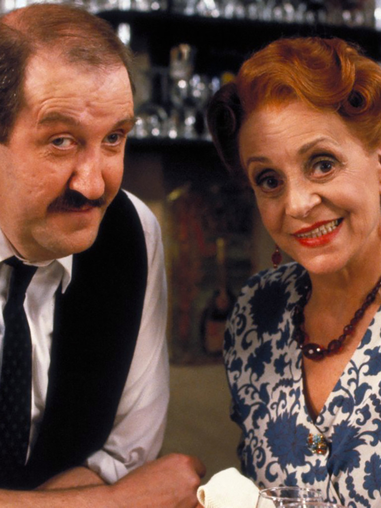 Episodi 10 - T5 Ep 10 | SincroGuia TV