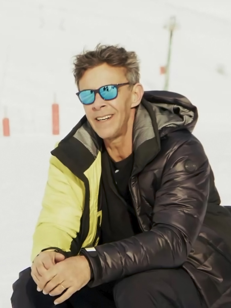 David de María - Encuentra el norte - T1 | SincroGuia TV