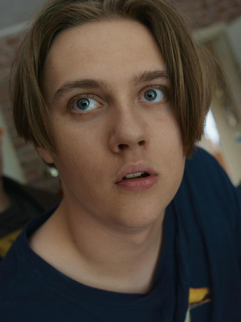 No espíes a tus vecinos - T5 Ep 10 | SincroGuia TV