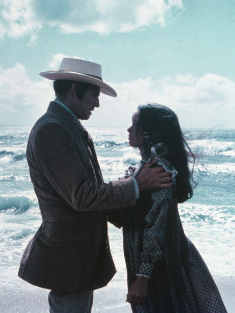 Los Indomables SincroGuia TV