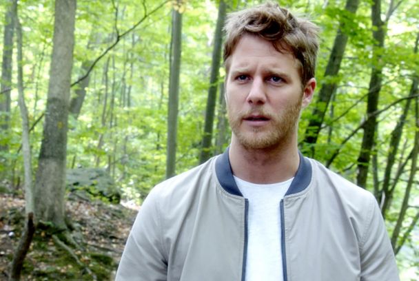 La operación encubierta de Brian Finch - T1 Ep 7 | SincroGuia TV