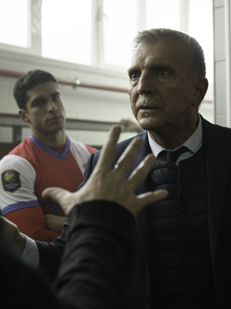 Los Cruzados - T1 Ep 1 | SincroGuia TV