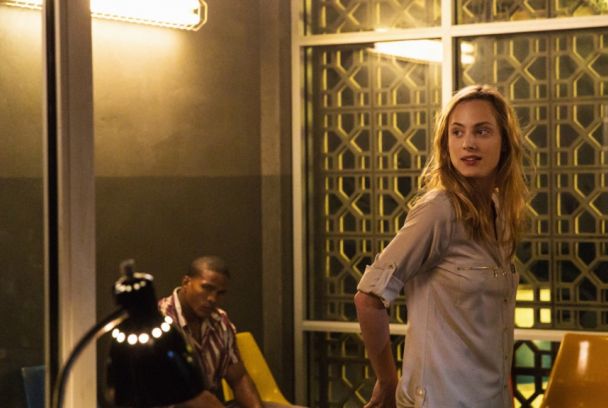 Luchar o huir - T1 Ep 2 | SincroGuia TV